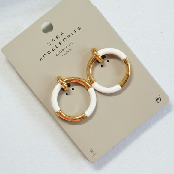 Zara | Jewelry | Zara Contrasting White Acrylic 2tone Hoop Earrings ...